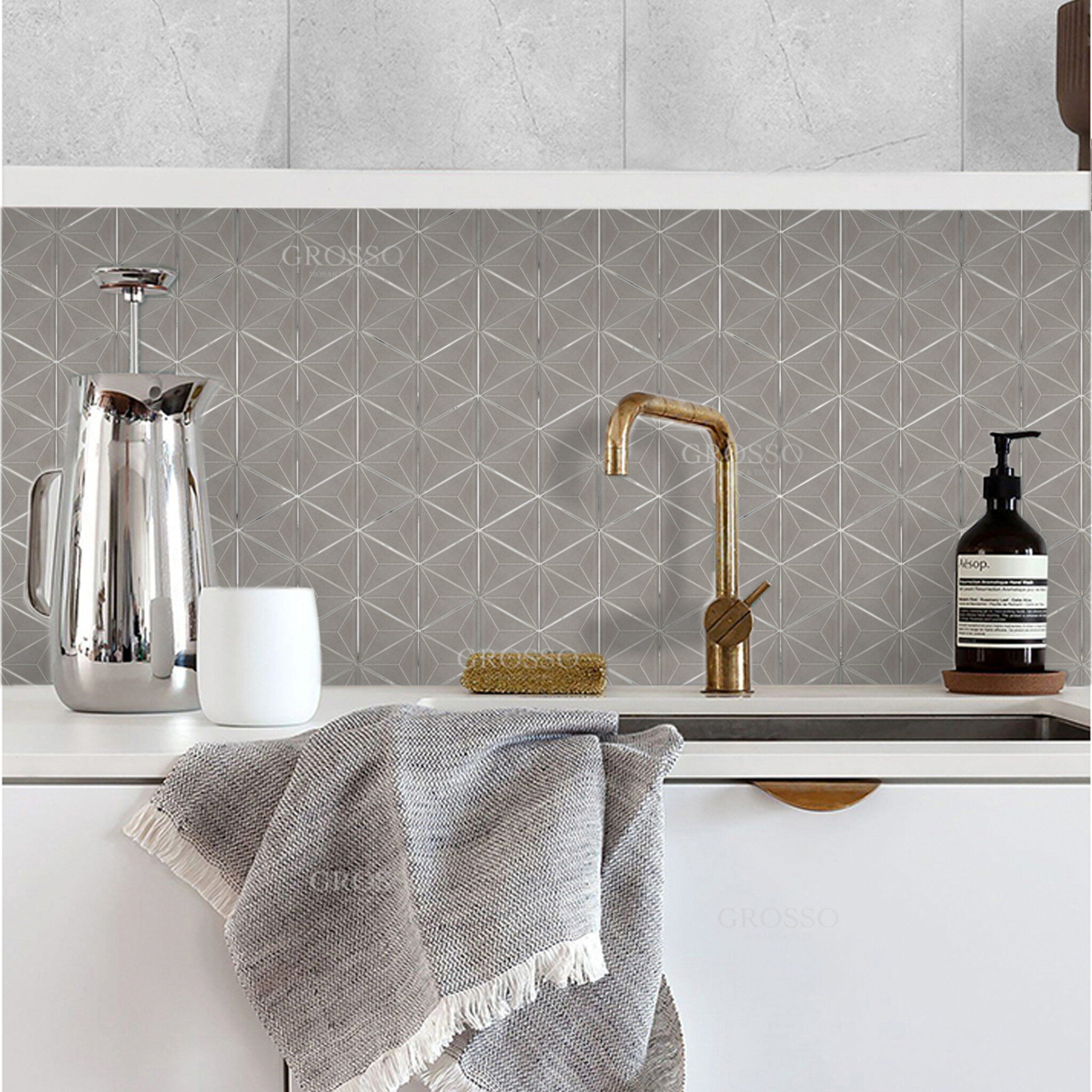 Glass triangular shape mosaic Chinese factory manufacture triangle wall ...